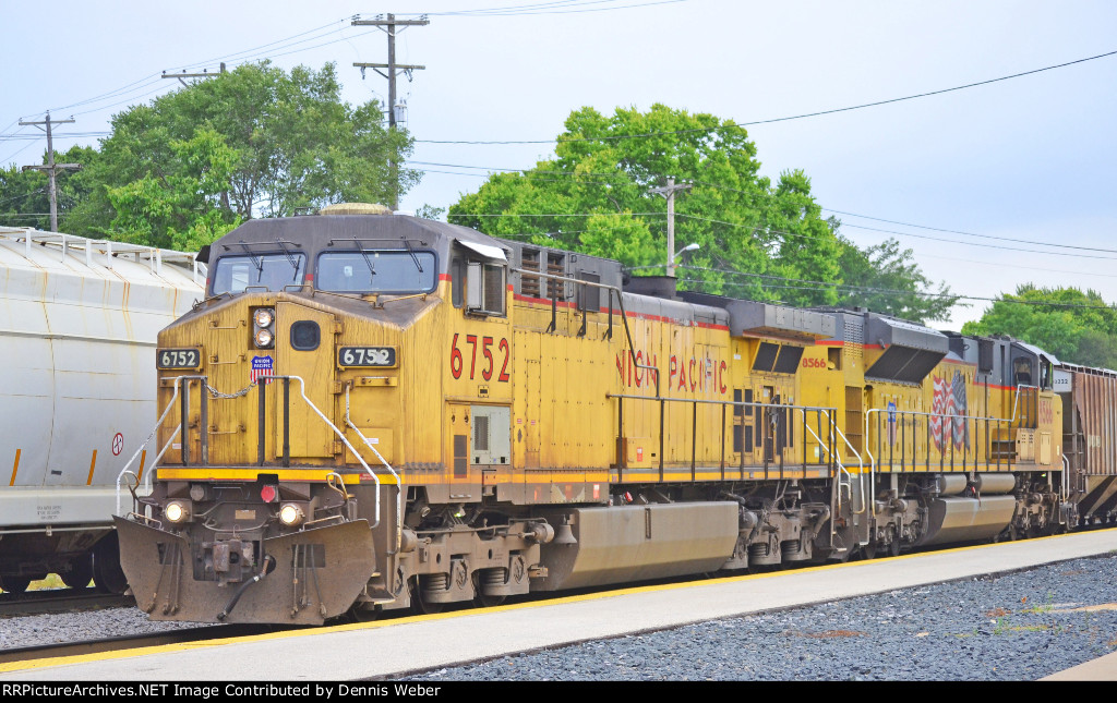 UP 6752, CP's Tomah Sub.